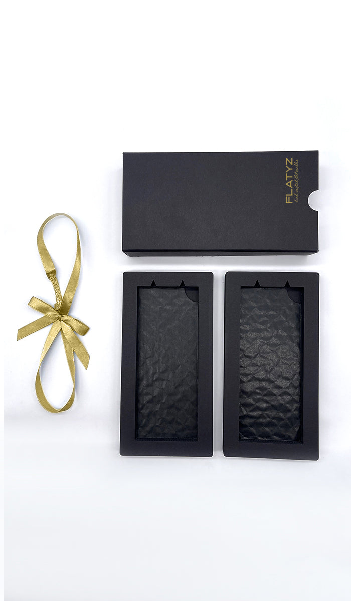 Deluxe 2-Candle Gift Box with Classic Golden Ribbon and Bow | Flatyz Online
